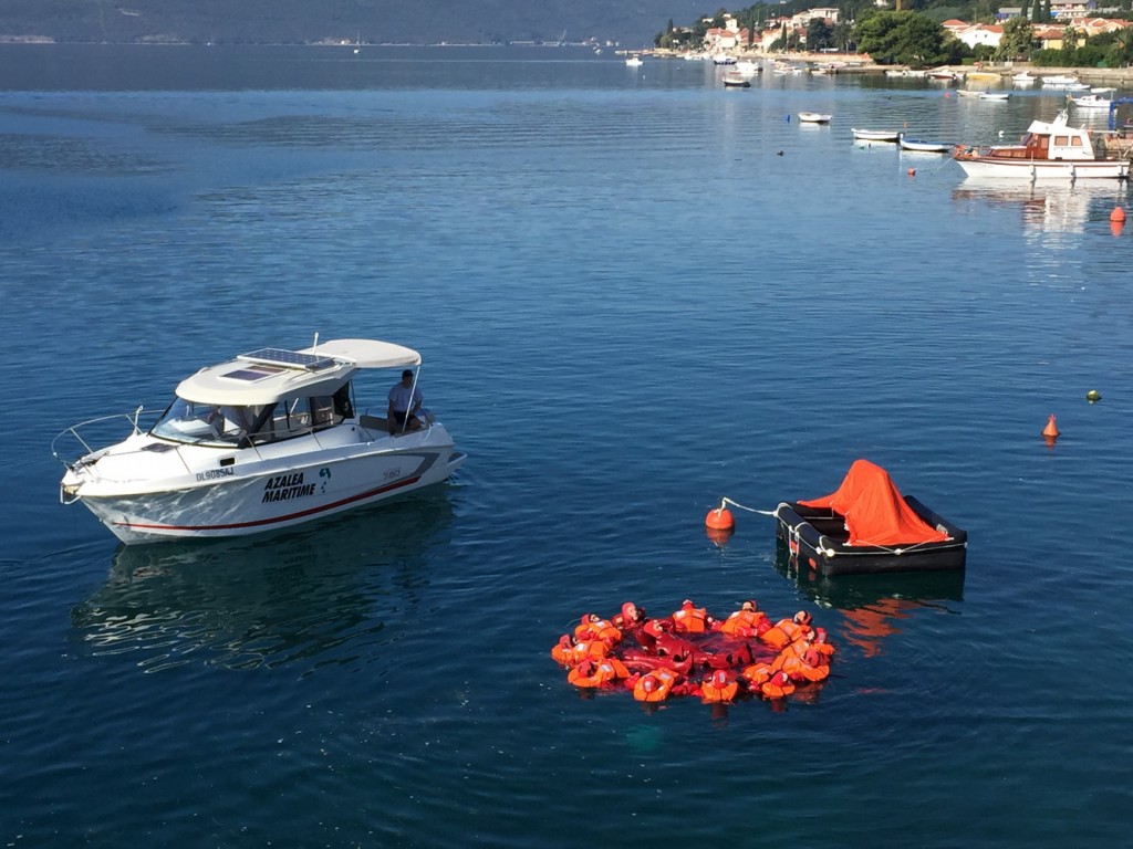 Integrisana obuka za obnovu znanja pomoraca – Kako četrdeset sati obuke ...