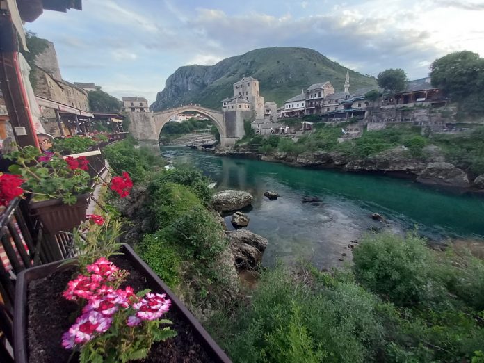 Na današnji dan prije 29 godina srušen Stari most u Mostaru | Boka News