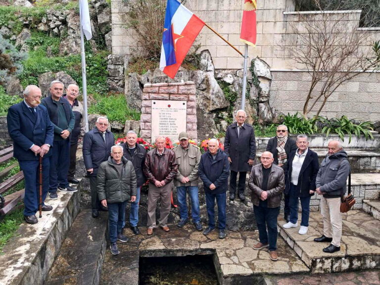 Polaganjem cvijeća i kratkim istorijskim časom obilježene 82 godine od ...