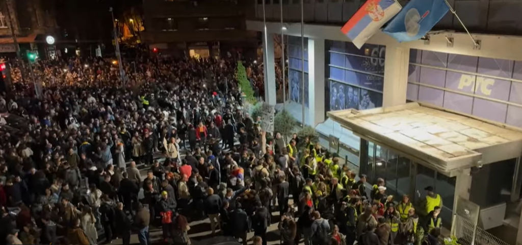 Studenti blokirali zgradu RTS-a u Beogradu | Boka News
